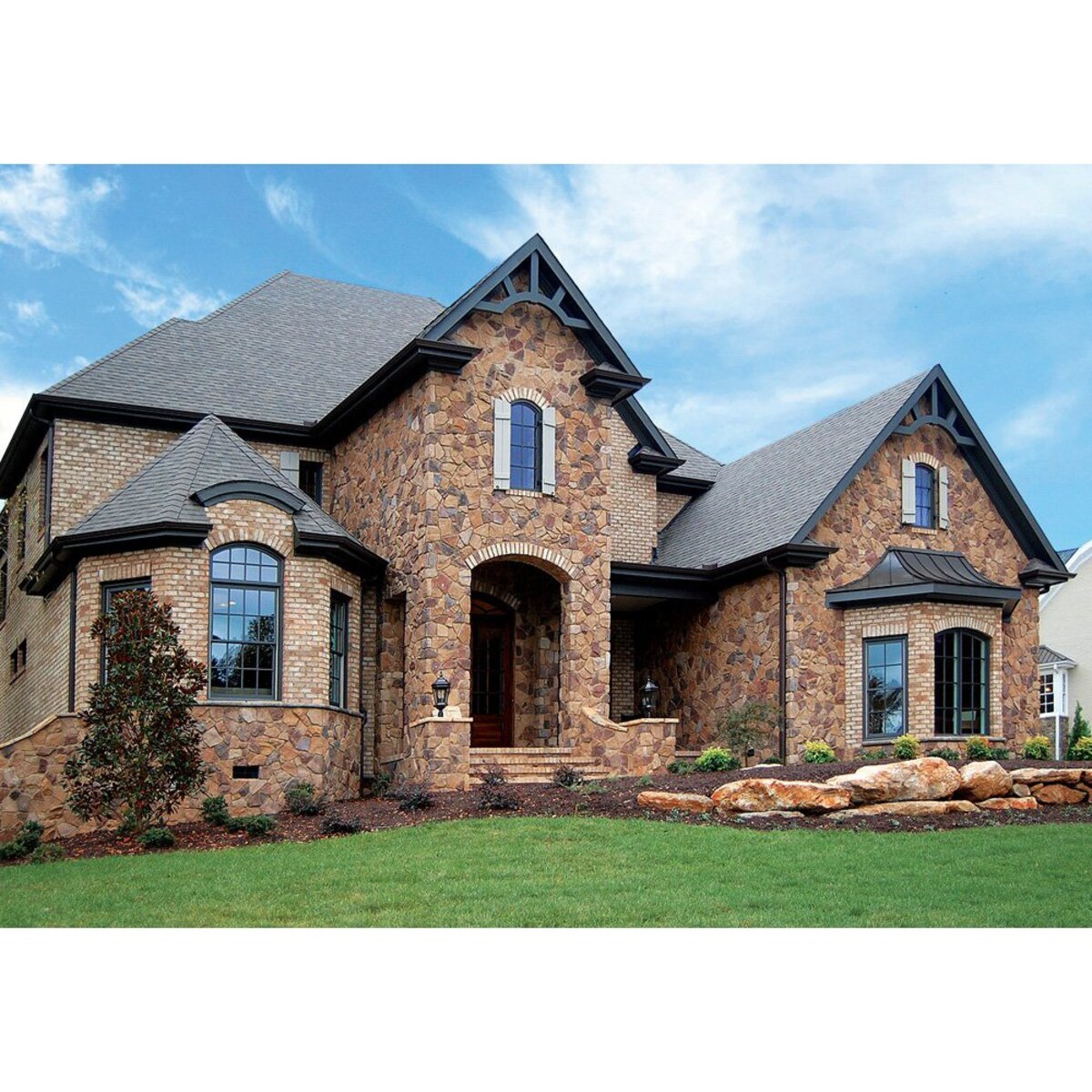 Coronado Stone Split Limestone Flats Walnut 3 in. Big Box (120 sq. ft./box) | SiteOne US